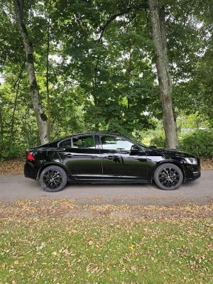 Melns Volvo S60 2016 Prienai, ar dzinēja tilpumu 2.00 L un nobraukumu 311 tūkst. km par 7800 €, foto 5 vietnē AUTOMOTO.COM.LV