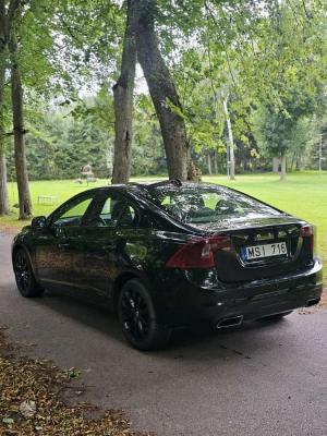 Melns Volvo S60 2016 Prienai, ar dzinēja tilpumu 2.00 L un nobraukumu 311 tūkst. km par 7800 €, foto 7 vietnē AUTOMOTO.COM.LV