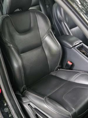 Melns Volvo S60 2016 Prienai, ar dzinēja tilpumu 2.00 L un nobraukumu 311 tūkst. km par 7800 €, foto 20 vietnē AUTOMOTO.COM.LV