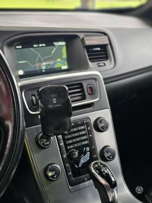 Melns Volvo S60 2016 Prienai, ar dzinēja tilpumu 2.00 L un nobraukumu 311 tūkst. km par 7800 €, foto 30 vietnē AUTOMOTO.COM.LV