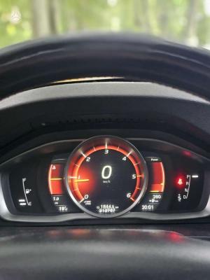Melns Volvo S60 2016 Prienai, ar dzinēja tilpumu 2.00 L un nobraukumu 311 tūkst. km par 7800 €, foto 36 vietnē AUTOMOTO.COM.LV