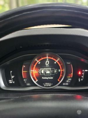 Melns Volvo S60 2016 Prienai, ar dzinēja tilpumu 2.00 L un nobraukumu 311 tūkst. km par 7800 €, foto 37 vietnē AUTOMOTO.COM.LV