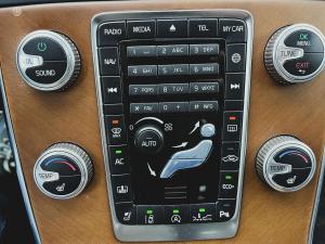 Melns Volvo S60 2016 Viļņa, ar dzinēja tilpumu 1.97 L un nobraukumu 145 tūkst. km par 12000 €, foto 15 vietnē AUTOMOTO.COM.LV