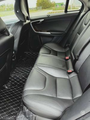 Melns Volvo S60 2016 Viļņa, ar dzinēja tilpumu 1.97 L un nobraukumu 145 tūkst. km par 12000 €, foto 19 vietnē AUTOMOTO.COM.LV