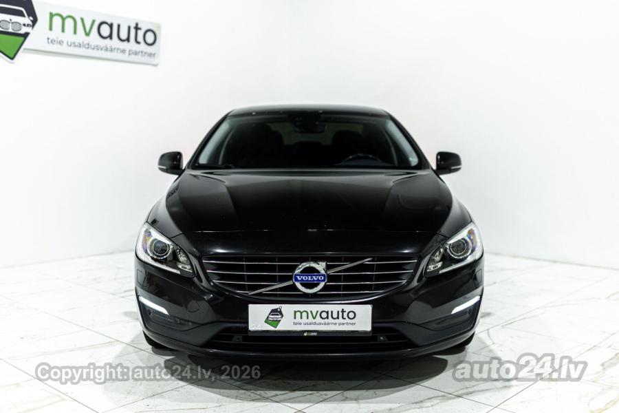 Melns Volvo S60 2016 Tallina, ar dzinēja tilpumu 2.00 L un nobraukumu 198 tūkst. km par 9500 €, foto 5 vietnē AUTOMOTO.COM.LV