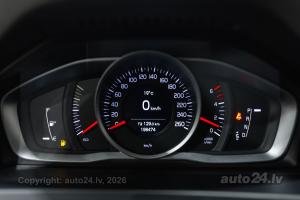 Melns Volvo S60 2016 Tallina, ar dzinēja tilpumu 2.00 L un nobraukumu 198 tūkst. km par 9500 €, foto 30 vietnē AUTOMOTO.COM.LV