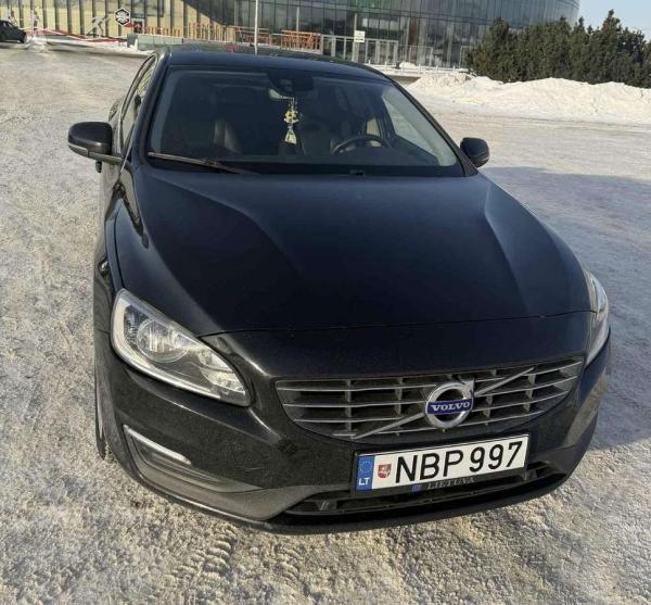 Melns Volvo S60 2017 Šauļi, ar dzinēja tilpumu 1.97 L un nobraukumu 267 tūkst. km par 8500 €, foto 7 vietnē AUTOMOTO.COM.LV