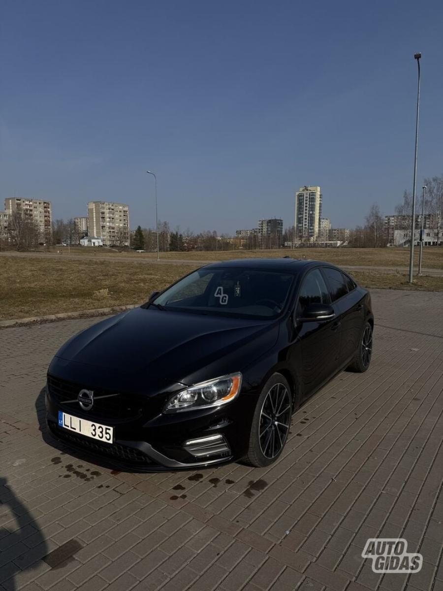 Melns Volvo S60 2017 Elektrėnai, ar dzinēja tilpumu 2.00 L un nobraukumu 140 tūkst. km par 13300 €, foto 2 vietnē AUTOMOTO.COM.LV