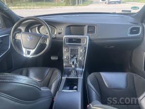 Melns Volvo S60 2017 Rīga, ar dzinēja tilpumu 1.50 L un nobraukumu 250 tūkst. km par 8000 €, foto 6 vietnē AUTOMOTO.COM.LV