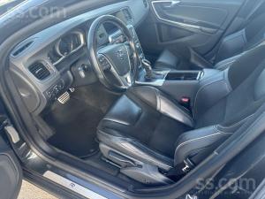 Melns Volvo S60 2017 Rīga, ar dzinēja tilpumu 1.50 L un nobraukumu 250 tūkst. km par 8000 €, foto 7 vietnē AUTOMOTO.COM.LV
