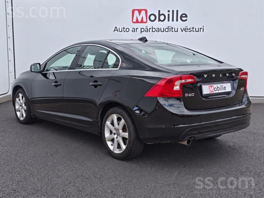 Melns Volvo S60 2017 Rīga, ar dzinēja tilpumu 2.00 L un nobraukumu 285 tūkst. km par 6900 €, foto 5 vietnē AUTOMOTO.COM.LV