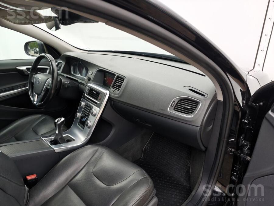 Melns Volvo S60 2017 Rīga, ar dzinēja tilpumu 2.00 L un nobraukumu 285 tūkst. km par 6900 €, foto 15 vietnē AUTOMOTO.COM.LV