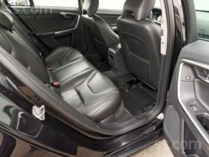 Melns Volvo S60 2017 Rīga, ar dzinēja tilpumu 2.00 L un nobraukumu 285 tūkst. km par 6900 €, foto 17 vietnē AUTOMOTO.COM.LV
