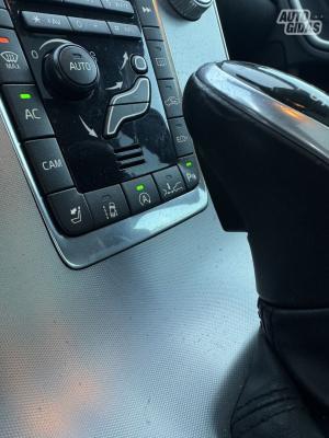 Melns Volvo S60 2017 Viļņa, ar dzinēja tilpumu 2.00 L un nobraukumu 270 tūkst. km par 9000 €, foto 3 vietnē AUTOMOTO.COM.LV