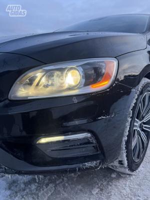 Melns Volvo S60 2017 Viļņa, ar dzinēja tilpumu 2.00 L un nobraukumu 270 tūkst. km par 9000 €, foto 21 vietnē AUTOMOTO.COM.LV