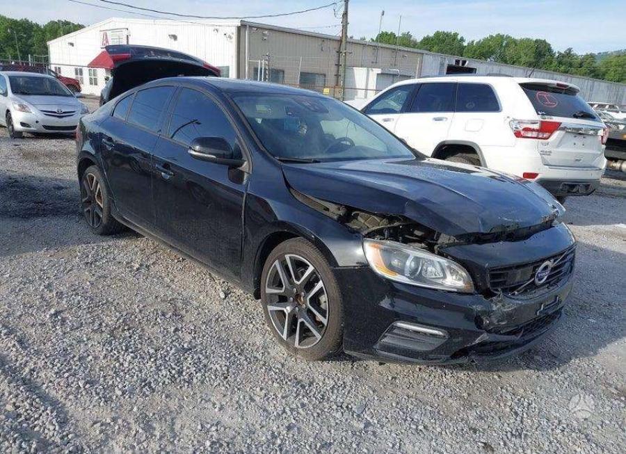 Black Volvo S60 2017 in Silale, with an engine capacity of 1.97 L and mileage of 152 thousand km for 5500 €, photo 3 on AUTOMOTO.COM.LV