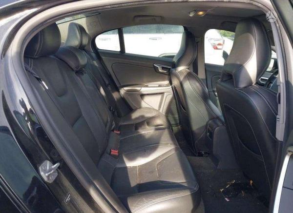 Black Volvo S60 2017 in Silale, with an engine capacity of 1.97 L and mileage of 152 thousand km for 5500 €, photo 7 on AUTOMOTO.COM.LV