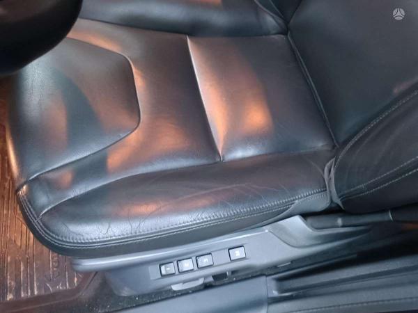 Black Volvo S60 2017 in Vilnius, with an engine capacity of 1.97 L and mileage of 138 thousand km for 14000 €, photo 2 on AUTOMOTO.COM.LV