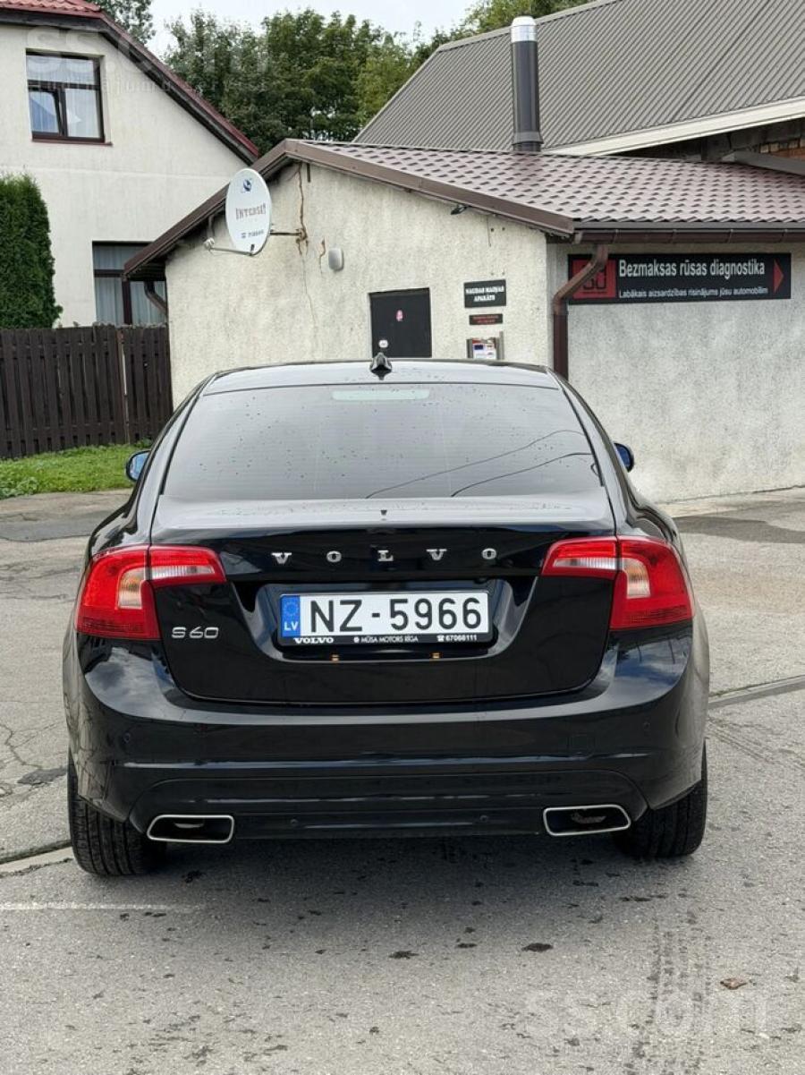 Melns Volvo S60 2017 Rīga, ar dzinēja tilpumu 2.00 L un nobraukumu 193 tūkst. km par 9900 €, foto 7 vietnē AUTOMOTO.COM.LV