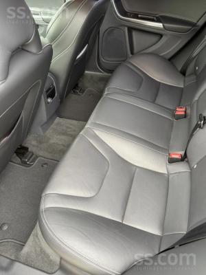 Melns Volvo S60 2017 Rīga, ar dzinēja tilpumu 2.00 L un nobraukumu 193 tūkst. km par 9900 €, foto 16 vietnē AUTOMOTO.COM.LV