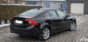 Black Volvo S60 2018 in Taurage, with an engine capacity of 1.97 L and mileage of 250 thousand km for 7900 €, photo 4 on AUTOMOTO.COM.LV