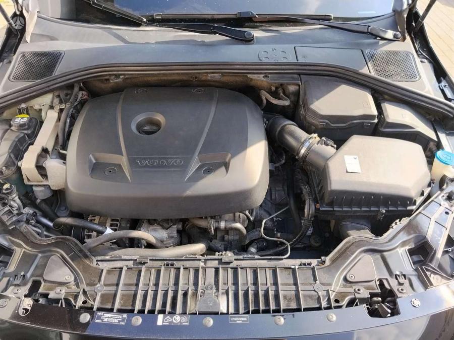 Черный Вольво С60 2018 в Кретинга, объемом двигателя 1.97 л и пробегом 191 тыс. км за 9600 €, фото 8 на AUTOMOTO.COM.LV