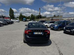 Black Volvo S60 2018 in Taurage, with an engine capacity of 1.97 L and mileage of 252 thousand km for 7200 €, photo 7 on AUTOMOTO.COM.LV
