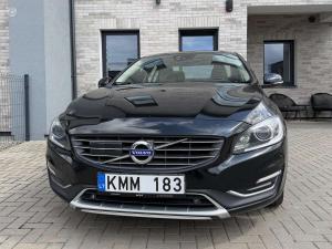 Black Volvo S60 2018 in Vilnius, with an engine capacity of 2.00 L and mileage of 180 thousand km for 8500 €, photo 4 on AUTOMOTO.COM.LV