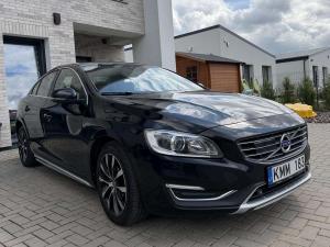 Black Volvo S60 2018 in Vilnius, with an engine capacity of 2.00 L and mileage of 180 thousand km for 8500 €, photo 5 on AUTOMOTO.COM.LV