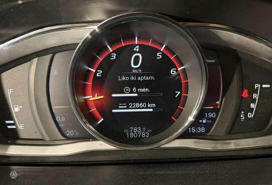 Black Volvo S60 2018 in Vilnius, with an engine capacity of 2.00 L and mileage of 180 thousand km for 8500 €, photo 26 on AUTOMOTO.COM.LV