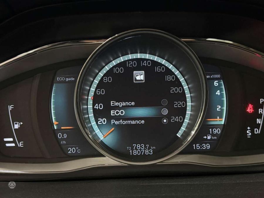 Black Volvo S60 2018 in Vilnius, with an engine capacity of 2.00 L and mileage of 180 thousand km for 8500 €, photo 28 on AUTOMOTO.COM.LV