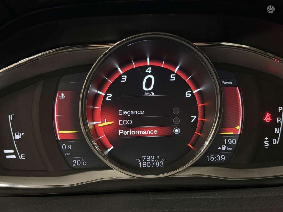 Black Volvo S60 2018 in Vilnius, with an engine capacity of 2.00 L and mileage of 180 thousand km for 8500 €, photo 29 on AUTOMOTO.COM.LV