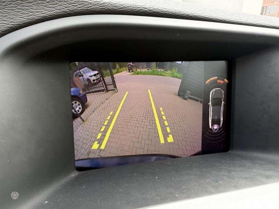 Black Volvo S60 2018 in Vilnius, with an engine capacity of 2.00 L and mileage of 180 thousand km for 8500 €, photo 32 on AUTOMOTO.COM.LV