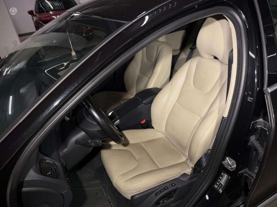 Melns Volvo S60 2018 Viļņa, ar dzinēja tilpumu 2.00 L un nobraukumu 181 tūkst. km par 11900 €, foto 8 vietnē AUTOMOTO.COM.LV