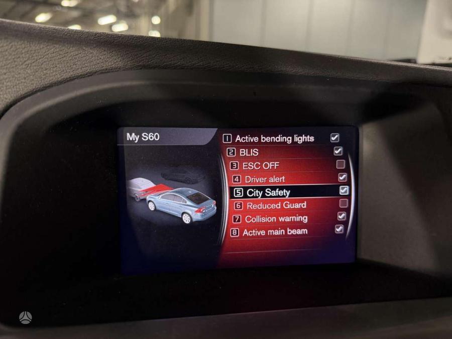 Melns Volvo S60 2018 Viļņa, ar dzinēja tilpumu 2.00 L un nobraukumu 181 tūkst. km par 11900 €, foto 26 vietnē AUTOMOTO.COM.LV