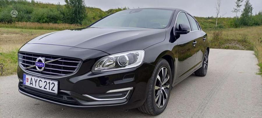 Black Volvo S60 2018 in Siauliai, with an engine capacity of 1.97 L and mileage of 141 thousand km for 11800 €, photo 1 on AUTOMOTO.COM.LV