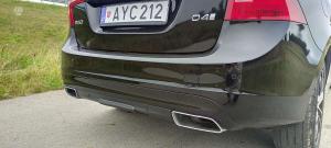Black Volvo S60 2018 in Siauliai, with an engine capacity of 1.97 L and mileage of 141 thousand km for 11800 €, photo 7 on AUTOMOTO.COM.LV
