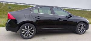 Black Volvo S60 2018 in Siauliai, with an engine capacity of 1.97 L and mileage of 141 thousand km for 11800 €, photo 8 on AUTOMOTO.COM.LV