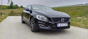 Black Volvo S60 2018 in Siauliai, with an engine capacity of 1.97 L and mileage of 141 thousand km for 11800 €, photo 13 on AUTOMOTO.COM.LV