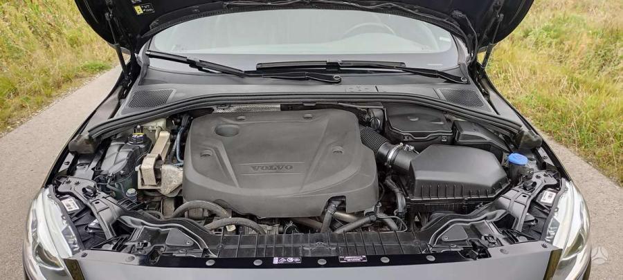 Black Volvo S60 2018 in Siauliai, with an engine capacity of 1.97 L and mileage of 141 thousand km for 11800 €, photo 19 on AUTOMOTO.COM.LV