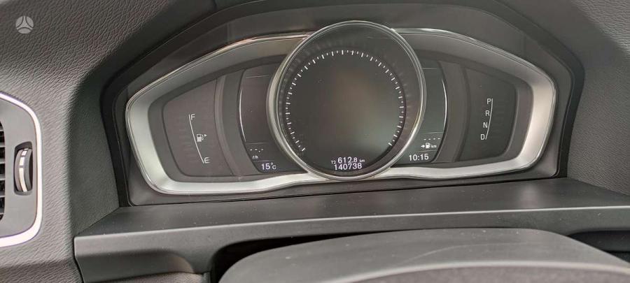 Black Volvo S60 2018 in Siauliai, with an engine capacity of 1.97 L and mileage of 141 thousand km for 11800 €, photo 22 on AUTOMOTO.COM.LV