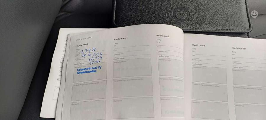 Black Volvo S60 2018 in Siauliai, with an engine capacity of 1.97 L and mileage of 141 thousand km for 11800 €, photo 33 on AUTOMOTO.COM.LV