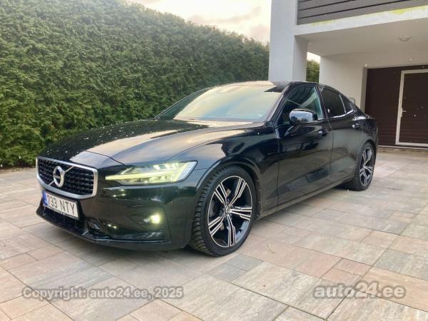 Melns Volvo S60 2019 Veru, ar dzinēja tilpumu 2.00 L un nobraukumu 82 tūkst. km par 28000 €, foto 1 vietnē AUTOMOTO.COM.LV