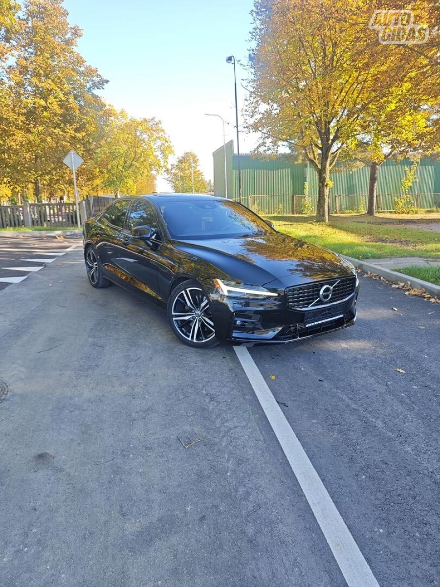 Black Volvo S60 2019 in Siauliai, with an engine capacity of 2.00 L and mileage of 128 thousand km for 22000 €, photo 1 on AUTOMOTO.COM.LV
