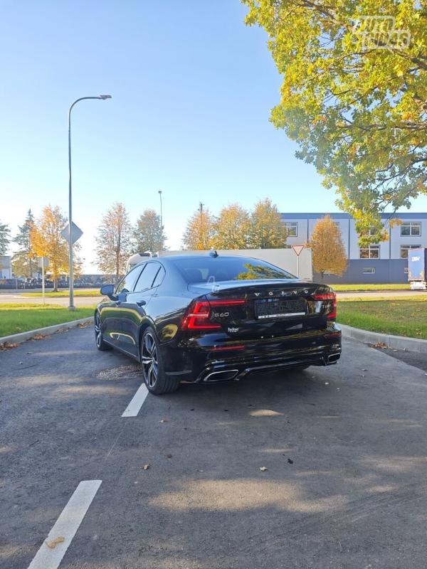 Melns Volvo S60 2019 Šauļi, ar dzinēja tilpumu 2.00 L un nobraukumu 128 tūkst. km par 22000 €, foto 4 vietnē AUTOMOTO.COM.LV