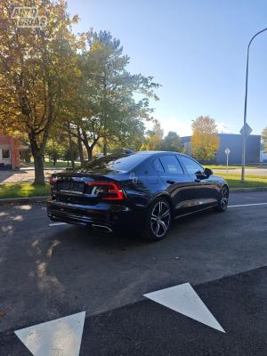 Black Volvo S60 2019 in Siauliai, with an engine capacity of 2.00 L and mileage of 128 thousand km for 22000 €, photo 5 on AUTOMOTO.COM.LV