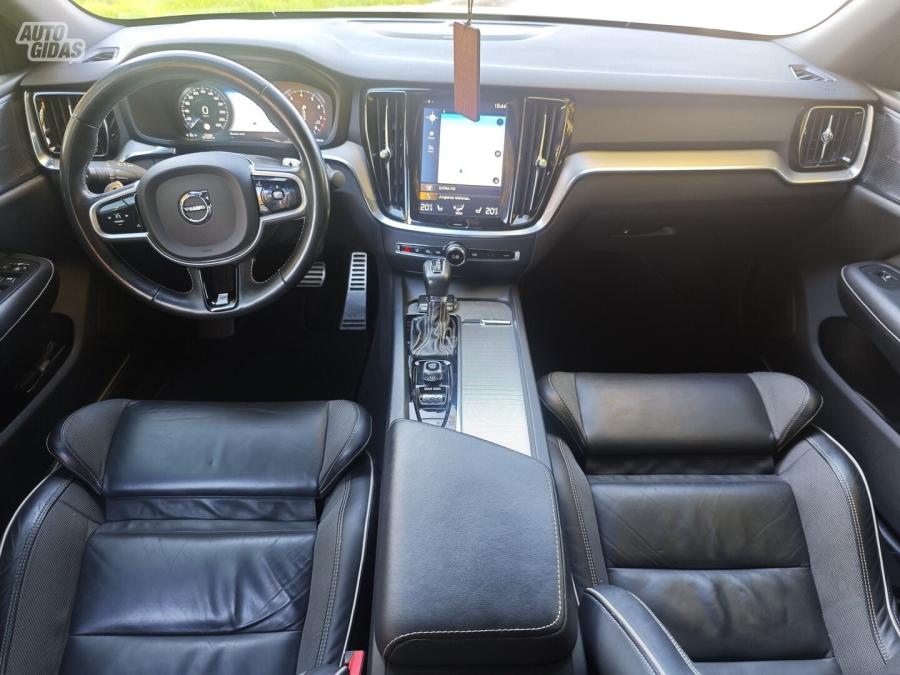 Black Volvo S60 2019 in Siauliai, with an engine capacity of 2.00 L and mileage of 128 thousand km for 22000 €, photo 11 on AUTOMOTO.COM.LV