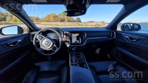Black Volvo S60 2019 in Riga, with an engine capacity of 2.00 L and mileage of 90 thousand km for 20900 €, photo 5 on AUTOMOTO.COM.LV