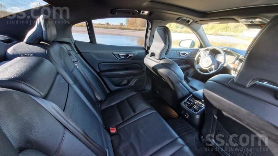 Melns Volvo S60 2019 Rīga, ar dzinēja tilpumu 2.00 L un nobraukumu 90 tūkst. km par 20900 €, foto 7 vietnē AUTOMOTO.COM.LV