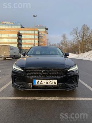 Black Volvo S60 2019 in Riga, with an engine capacity of 2.00 L and mileage of 121 thousand km for 19999 €, photo  on AUTOMOTO.COM.LV